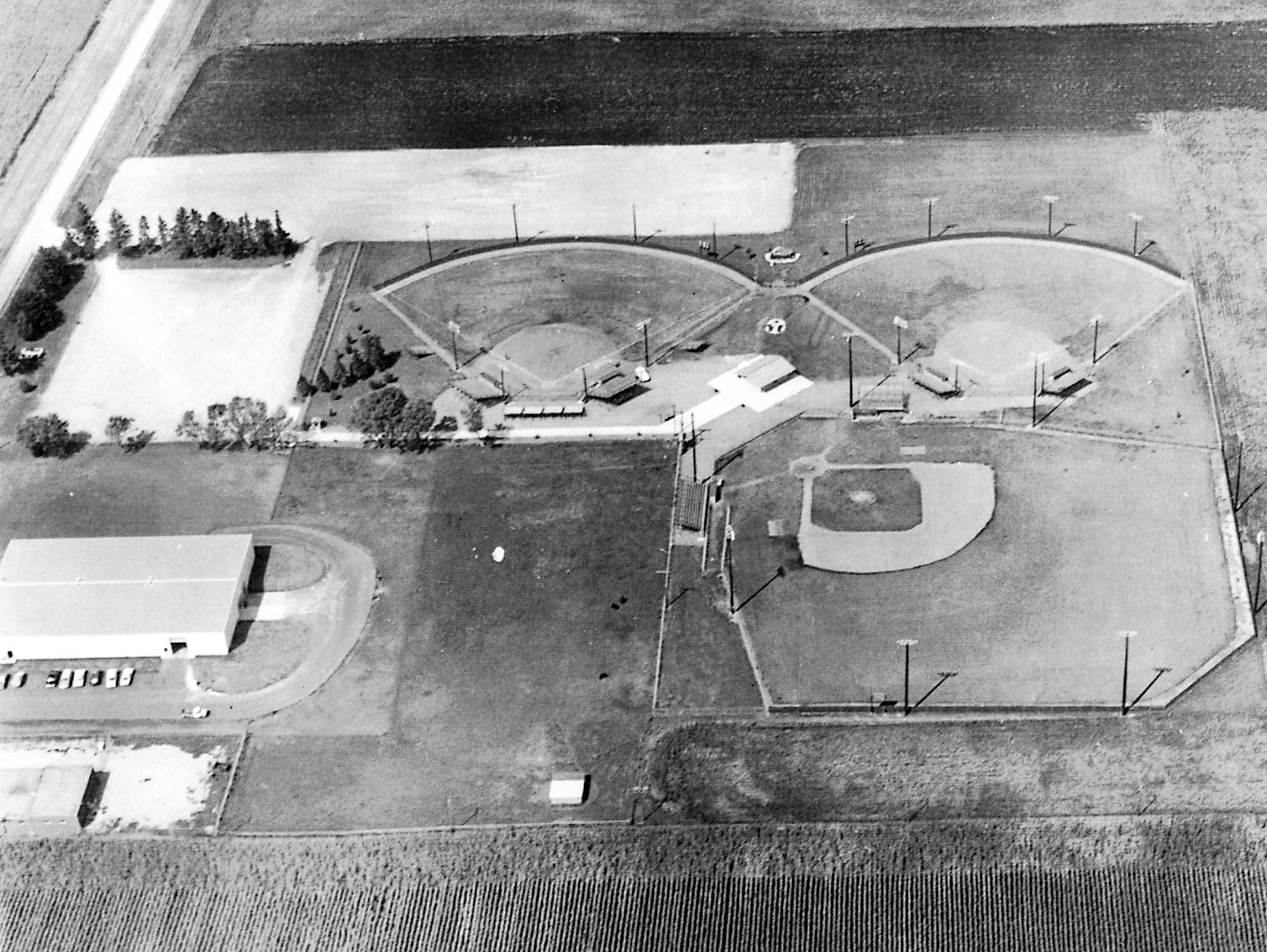 ROGERS PARK: THEN AND NOW | News, Sports, Jobs - Messenger News